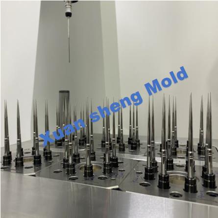 Pipette tips precision mold and medical pipette mould